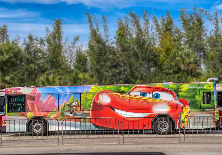 What It's Really Like to Ride the Disney World Buses - Seconds to Go