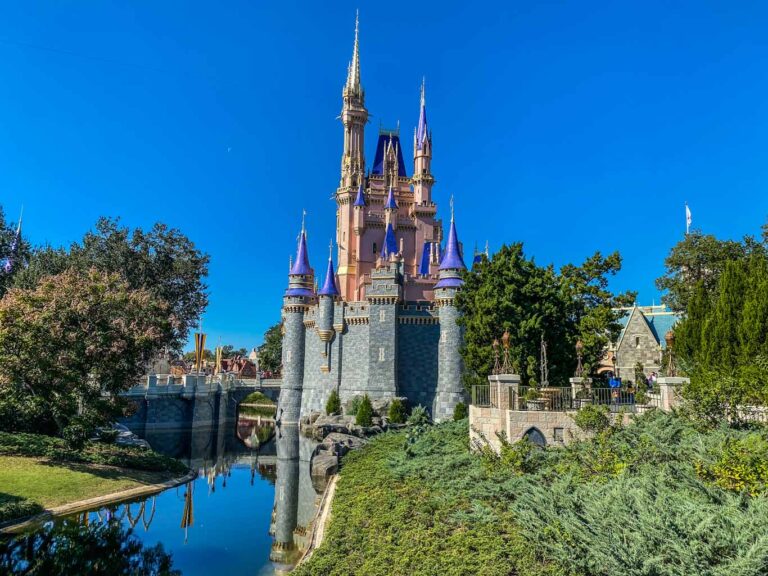 Exploring the Secret Underground City of the Disney World Utilidors