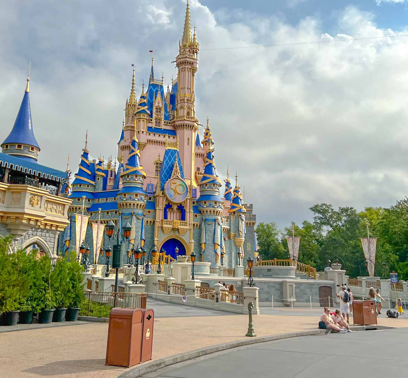 The Best Things About Disney World Extended Hours: Insider Tips for ...