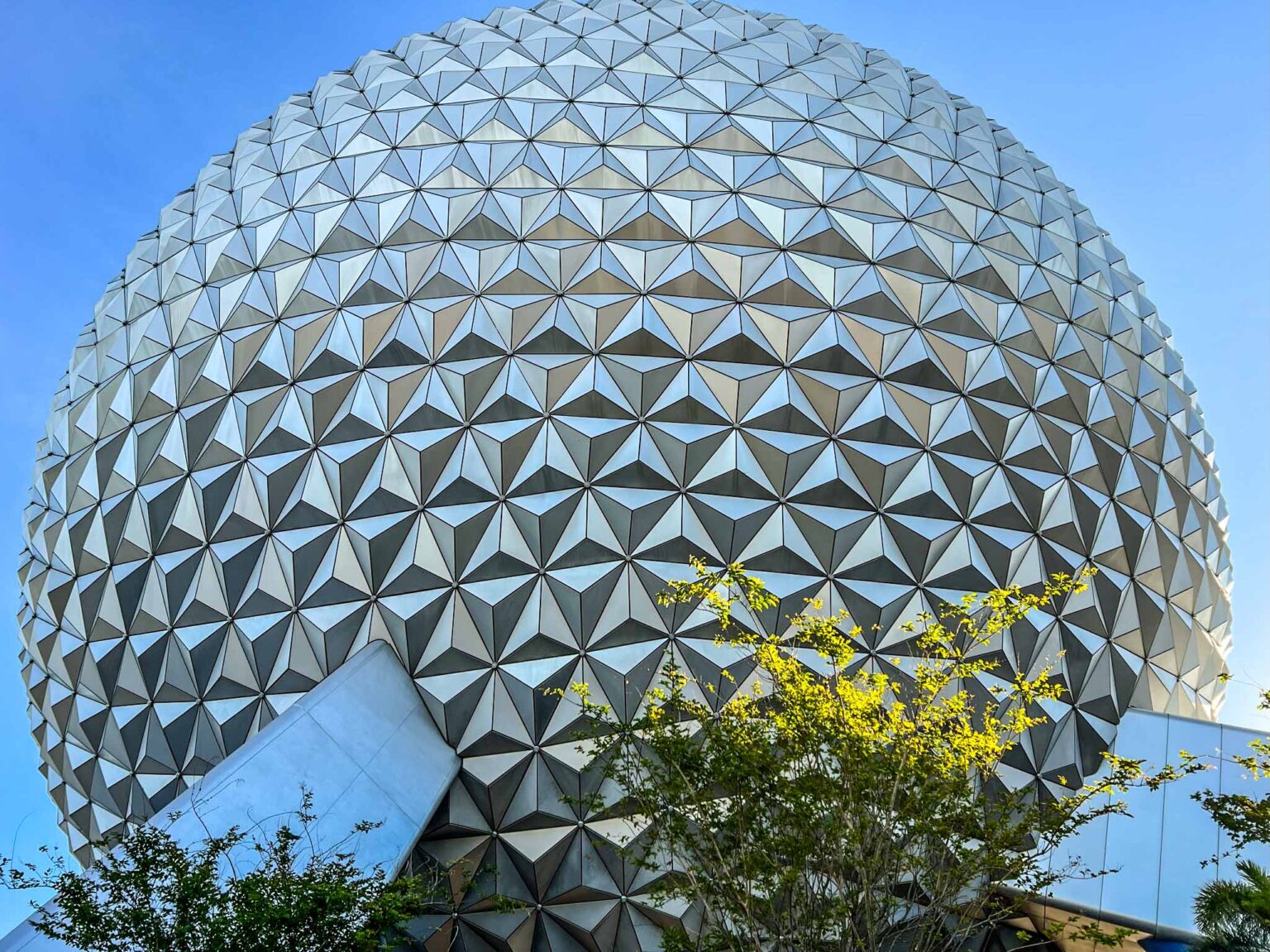 Why Savvy Disney World Travelers Are Using EPCOT Lightning Lane Multi ...